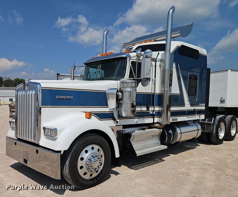 Kenworth W900 Trucks For Sale | Purple Wave Auction